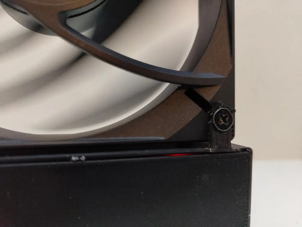 Battery-powered PC Fan by Balder Andersen MakerWorld: Download Free 3D ...