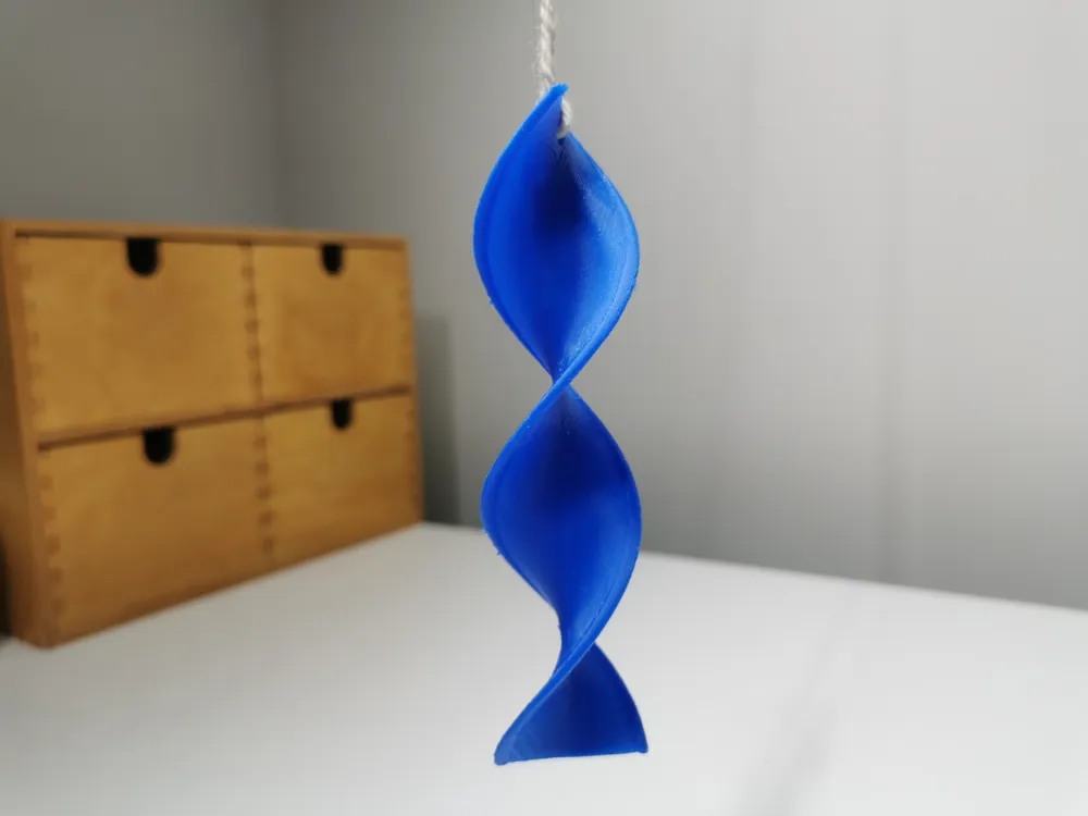 DNA Wind Spinner by ProjektDruk3D MakerWorld: Download Free 3D Models