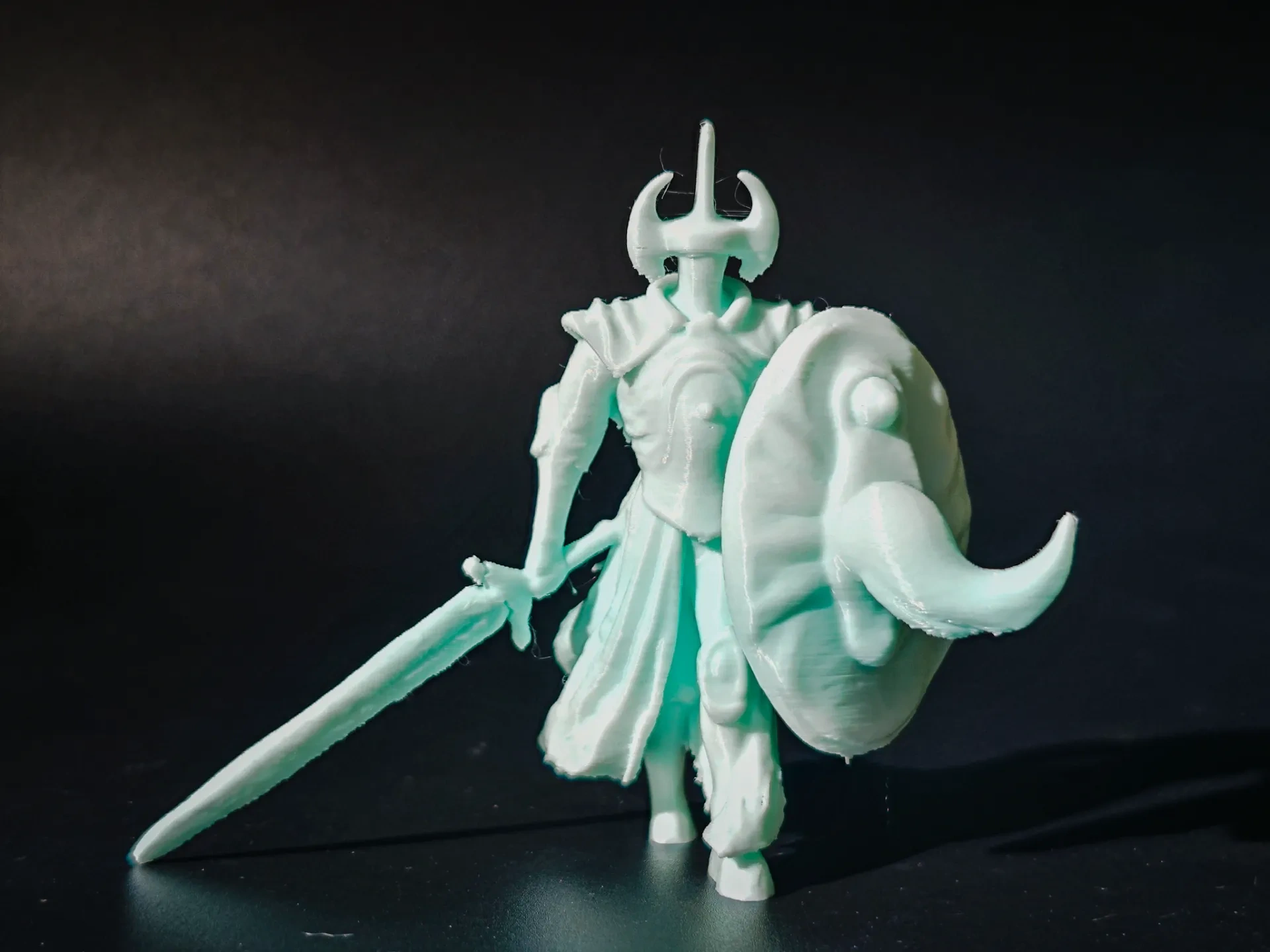 Furnace Knight (Axe Armor, Sword and Shield) by AtamiSquare MakerWorld ...