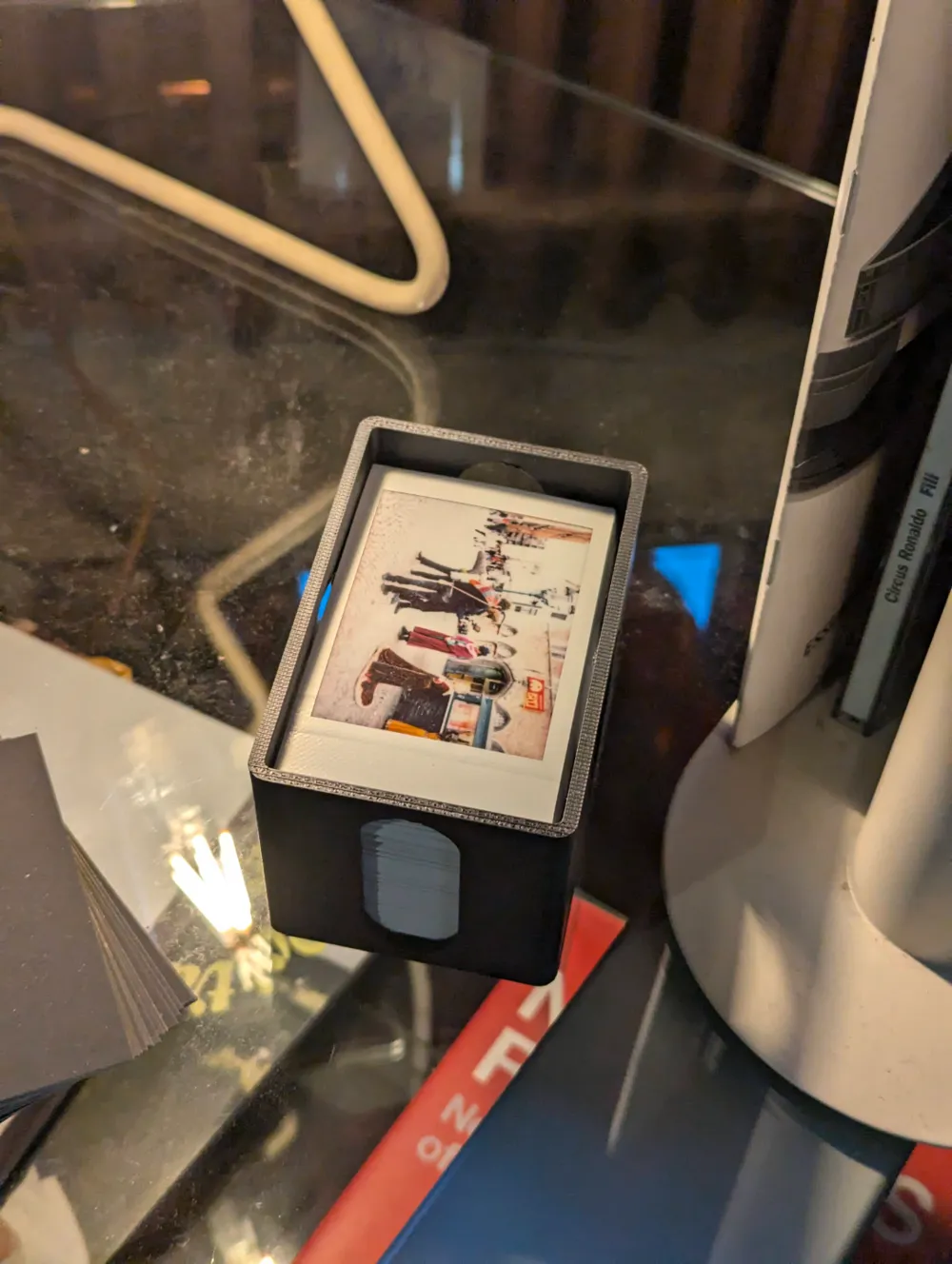 Modern polaroid display box by Mastershot - MakerWorld