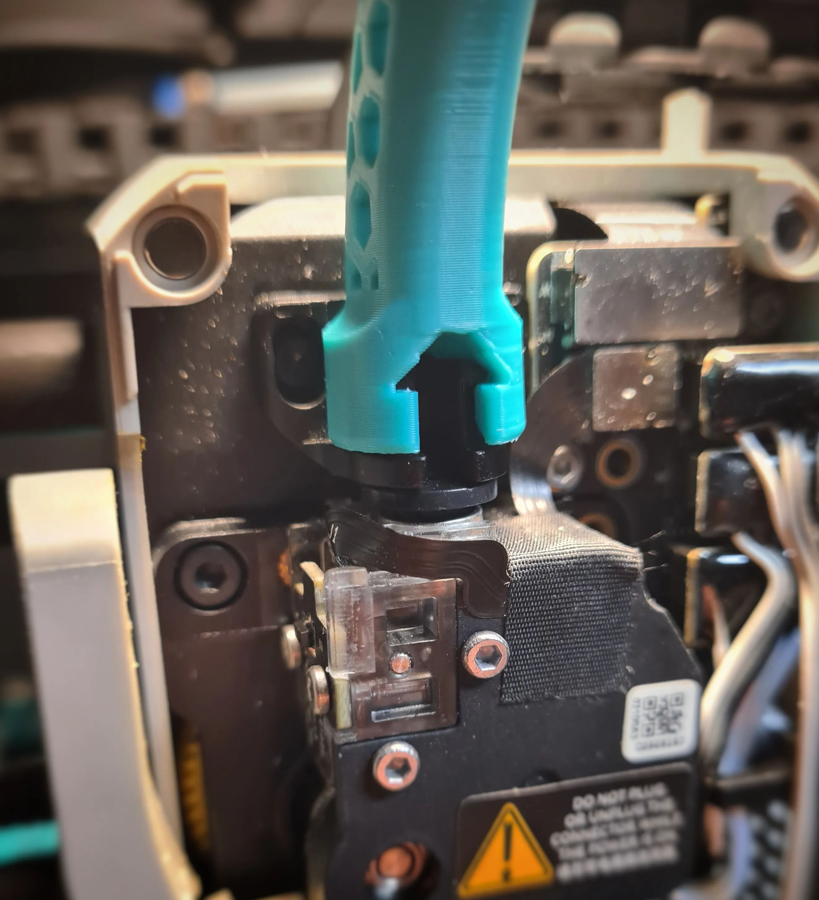 PTFE guide (extruder guide) by KojotE MakerWorld: Download Free 3D Models