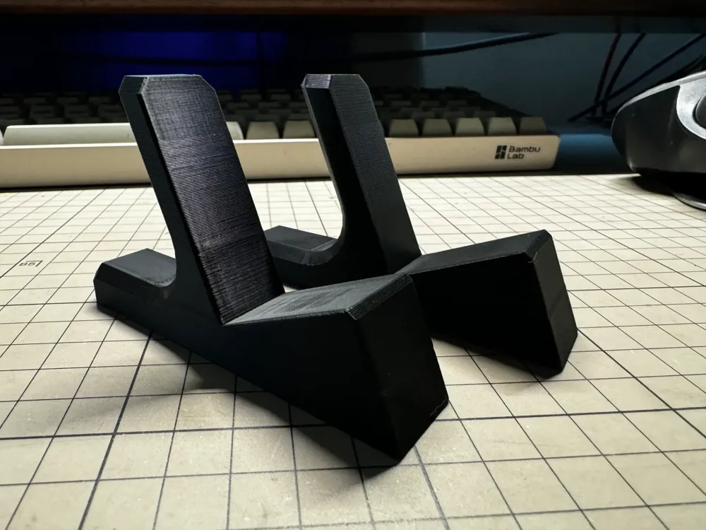 Desktop Picture Frame Stand 25° by SennyouMaika MakerWorld: Download ...