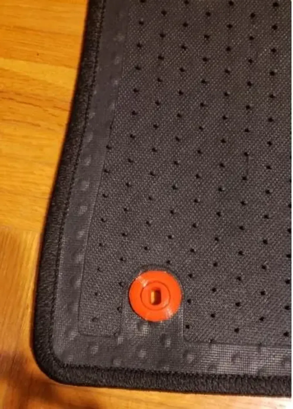 Car Floor Mat Retainer (Hyundai Elantra) by Raphael - MakerWorld