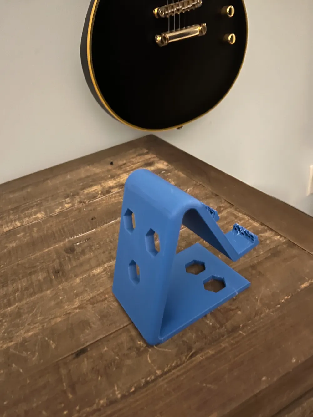 Phone stand by mr print - MakerWorld