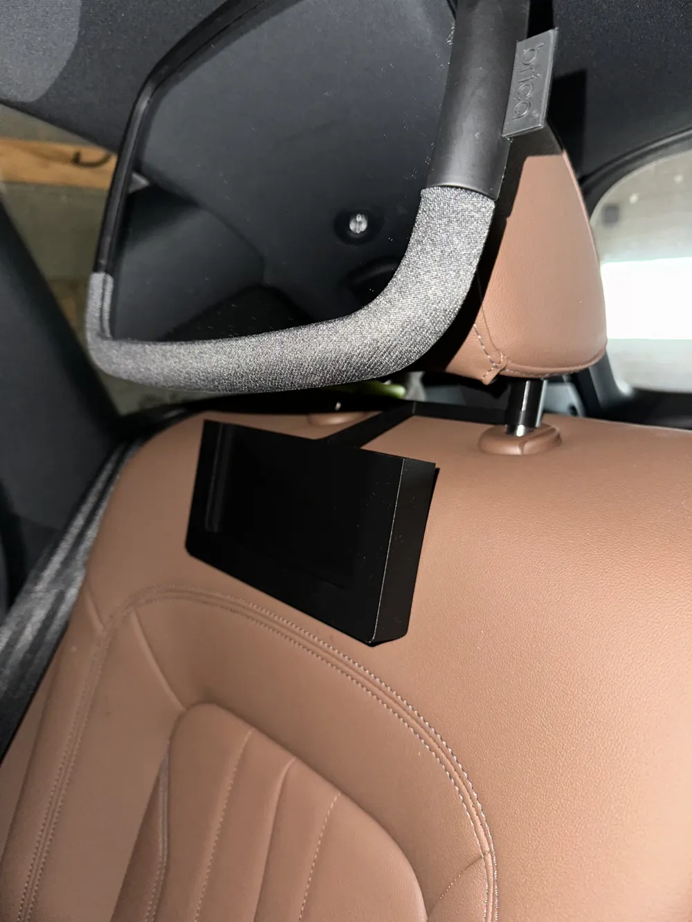 Car Headrest Phone Holder Mount by truncjMakerWorld: Download Free 3D ...
