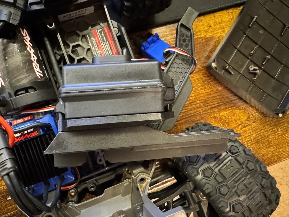 Traxxas Mini Maxx Waterproof Receiver Box Adapter Remixed by tyler ...