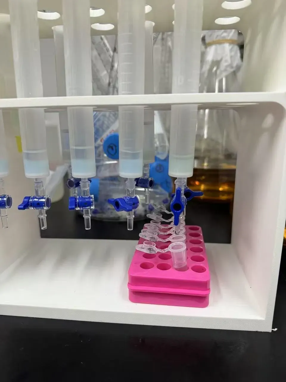 Gravity Chromatography Column Rack by Ning - MakerWorld