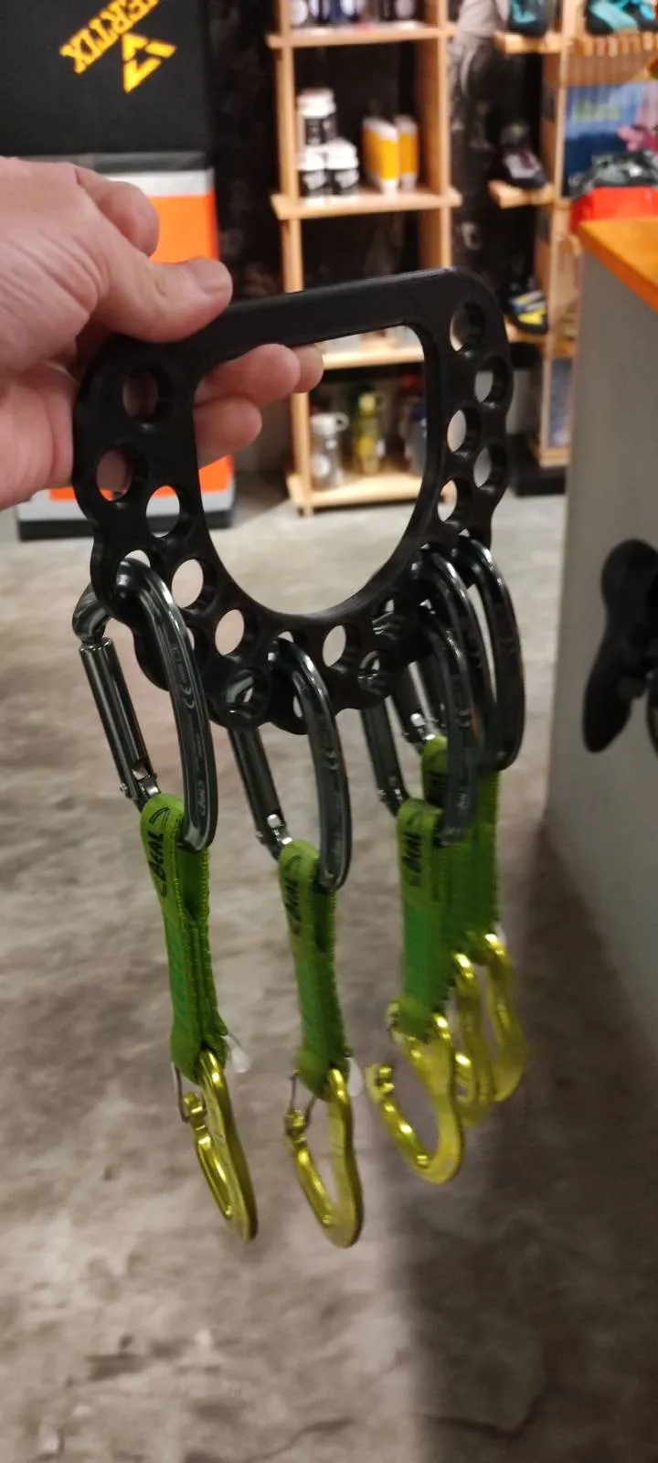 3D-Printable Lightweight Climbing Gear Organizer. by PhiRequiem ...
