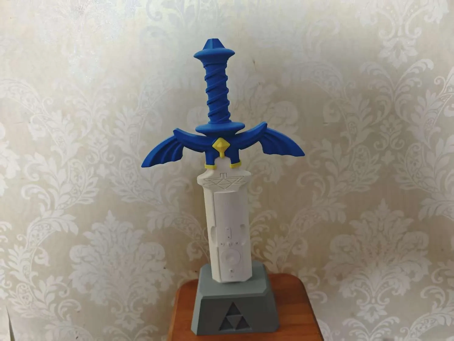 Zelda Master Sword Creative Remote Control OOT Stand with Battery ...