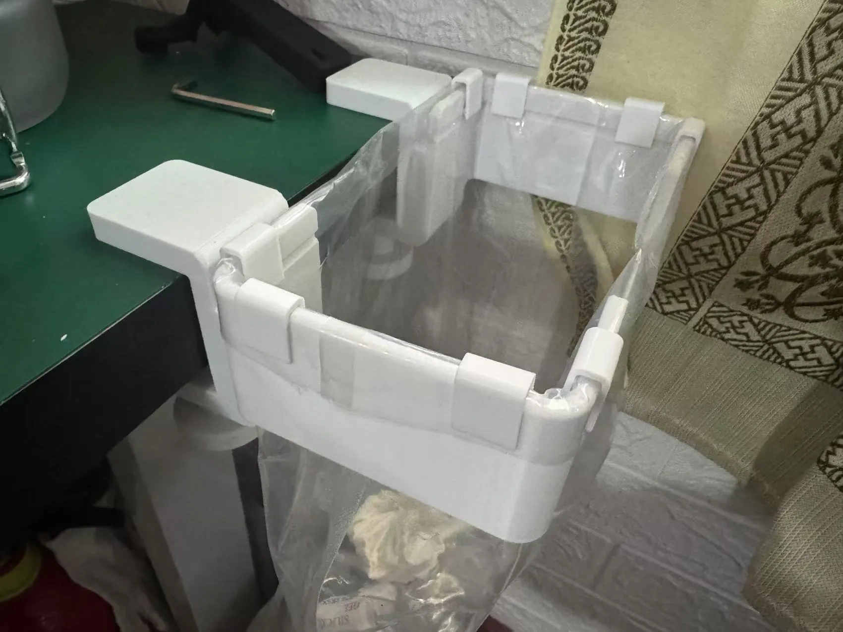 Repurposed Filament Bag Waste Bin Holder by XiaoXie - MakerWorld