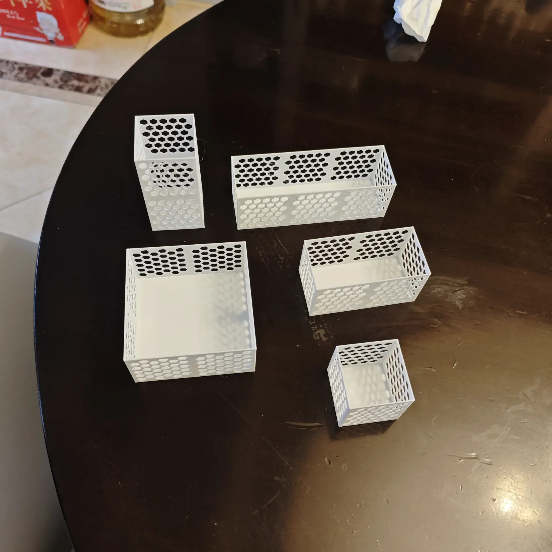 Ingenious Honeycomb Design, Highly Material-Efficient, 4x8 Rectangular ...