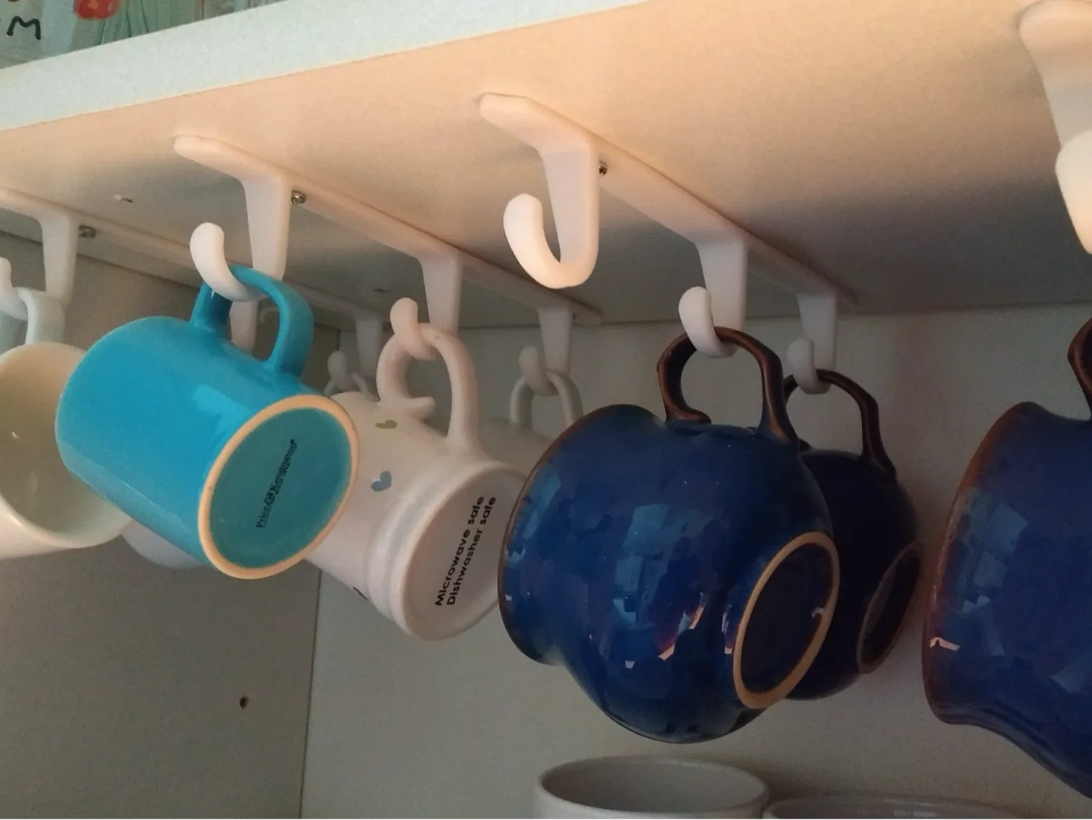 Upside-down kitchen mug hook. Remixed by Timwww - MakerWorld