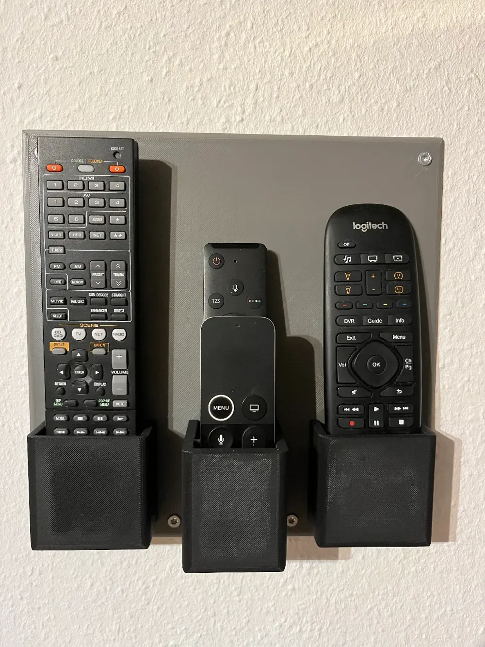 Wall mount for 4 remote controllers by BenZ78 - MakerWorld
