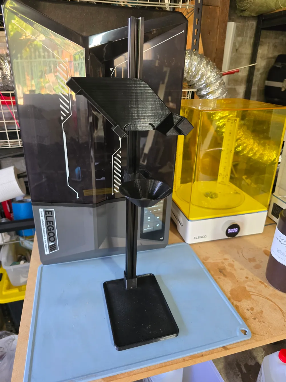 Elegoo Saturn 4 Ultra resin vat drip stand by Eran Segev MakerWorld ...