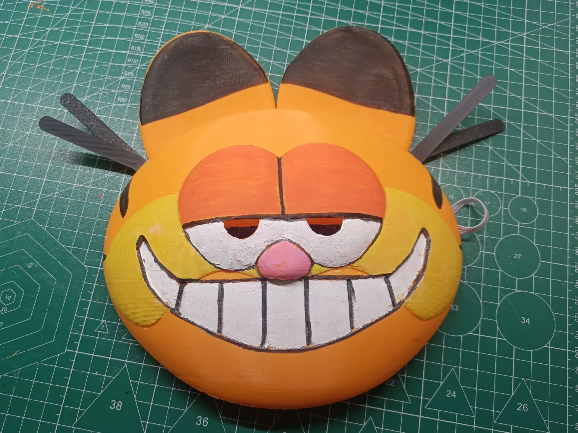 Garfield Masked Cat Mask by 海苔眉毛 MakerWorld: Download Free 3D Models
