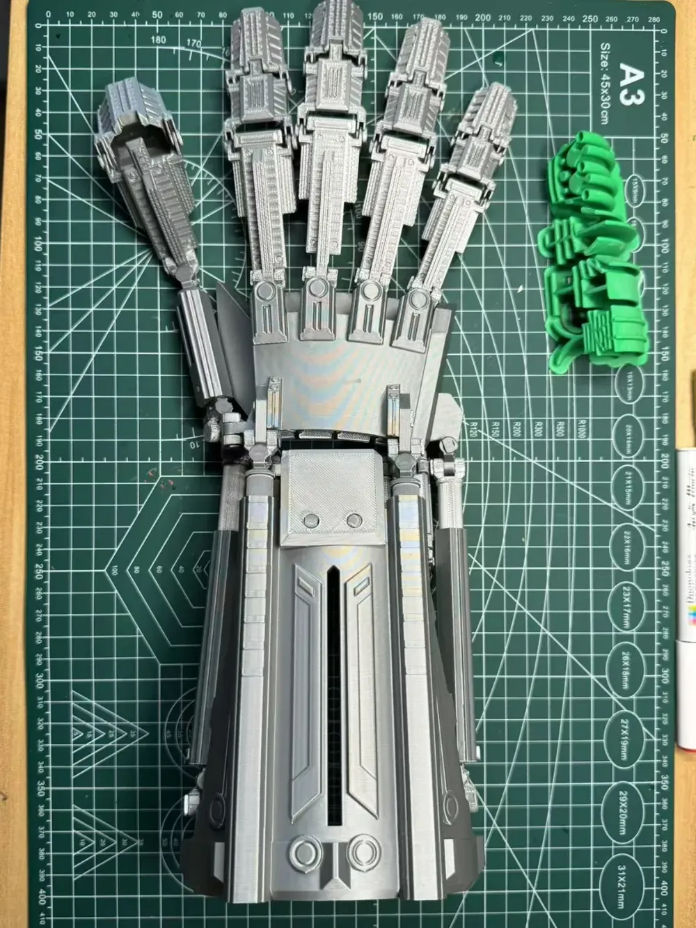 New mechanical arm exoskeleton (optimized arm structure and mounting ...