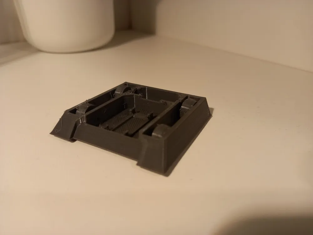 Mini customizable Battlebot - Free 3D Print Model - MakerWorld