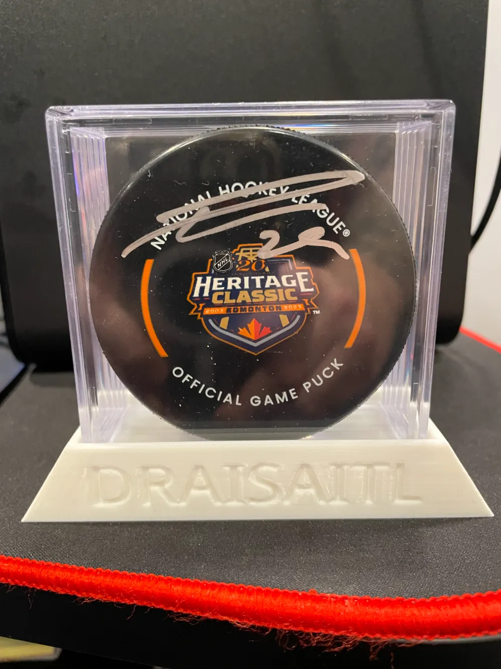 Hockey Puck Display Case Stand by CrookedPrints3D - MakerWorld