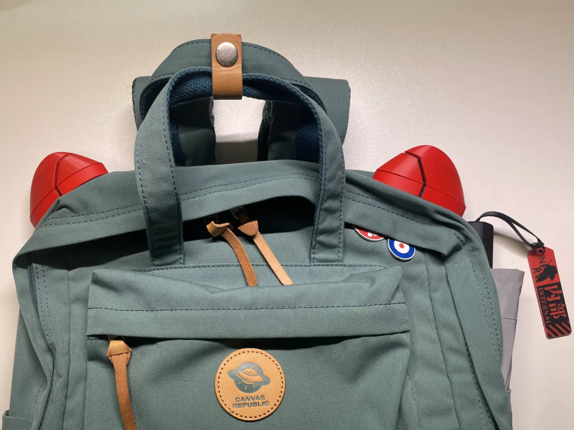 A¹⁰ Neural Connector Backpack Mount + Magnetic Base by user_2650423694 ...