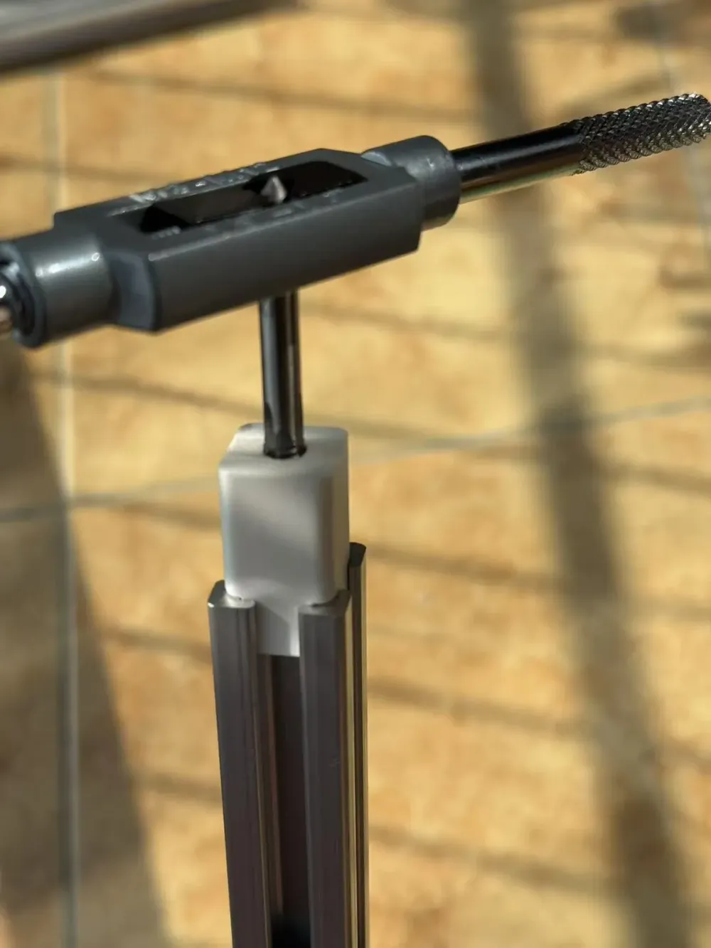 European standard aluminum profile tapping guide by Combo - MakerWorld