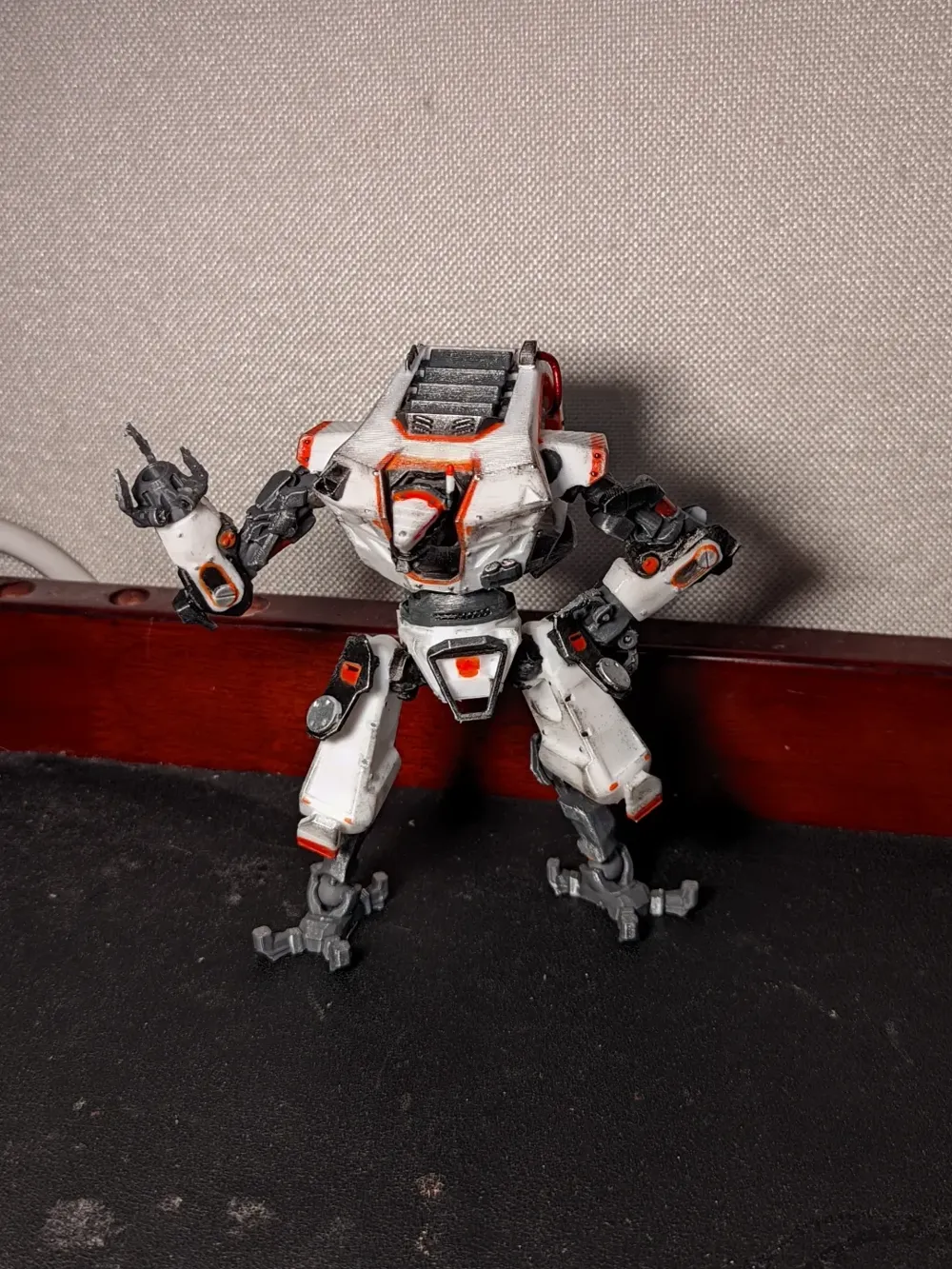 TTF2 Titanfall Reaper by zyqce MakerWorld: Download Free 3D Models