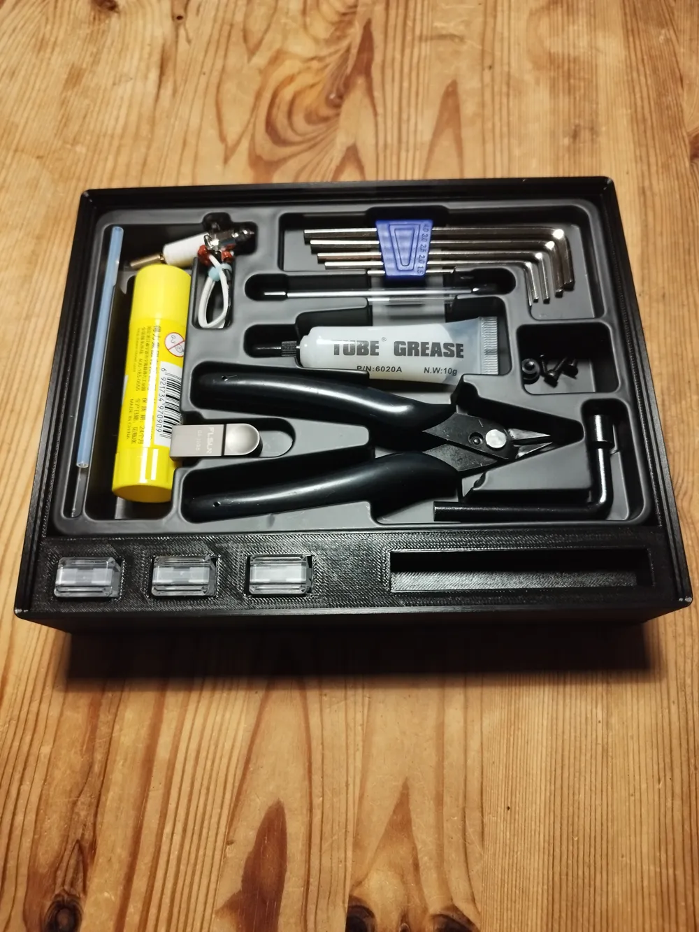 Gridfinity Inlay for Flsun S1 tool-tray by CB3D MakerWorld: Download ...