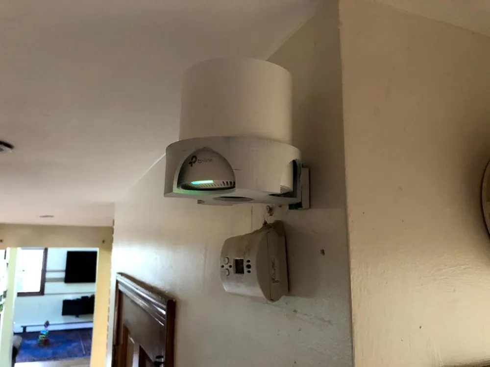 TP-Link Deco X20 wall mount by Thomas Wentworth - MakerWorld