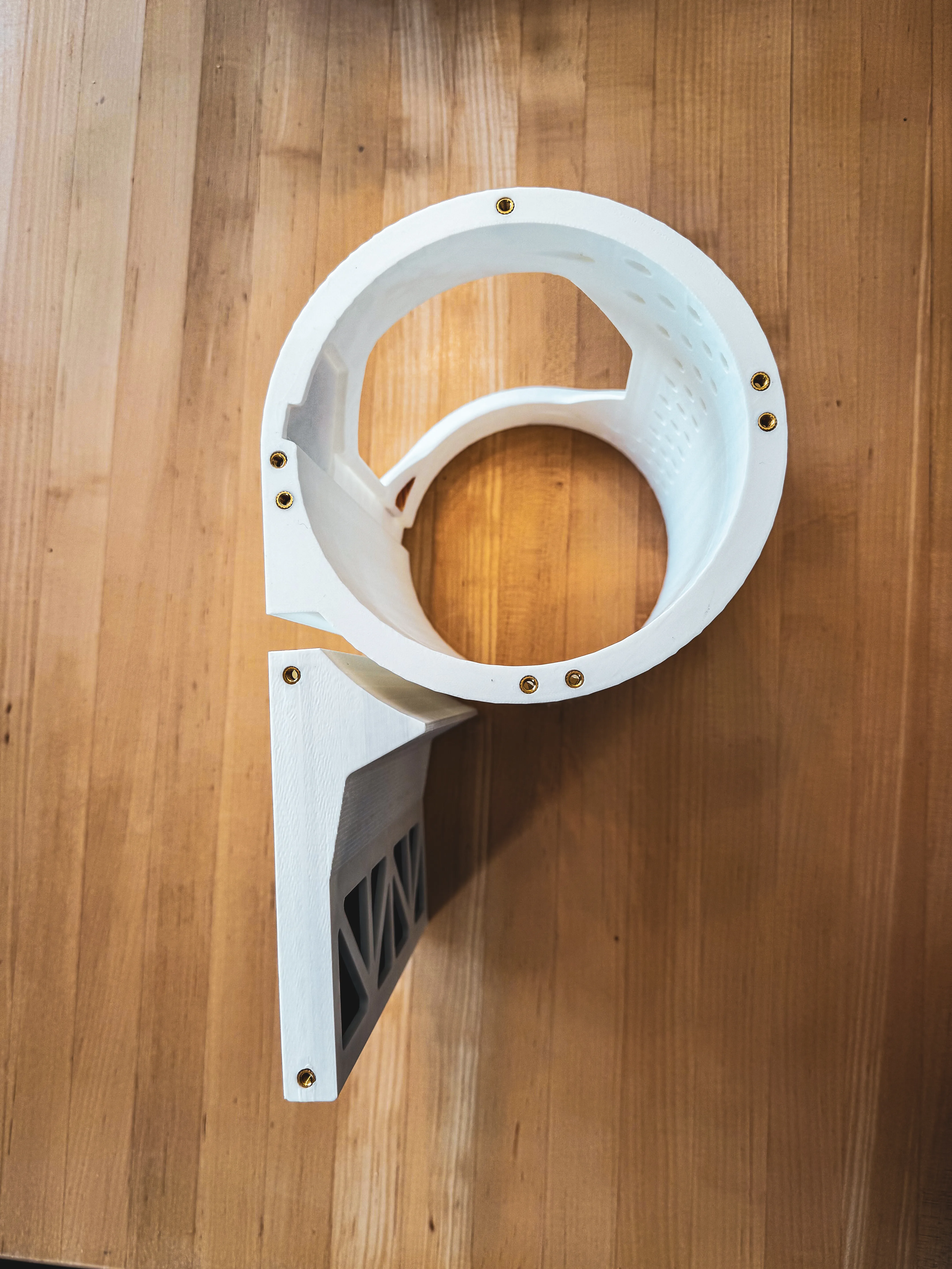 Spaceship Terrarium Monitor Riser by DKprints MakerWorld: Download Free ...