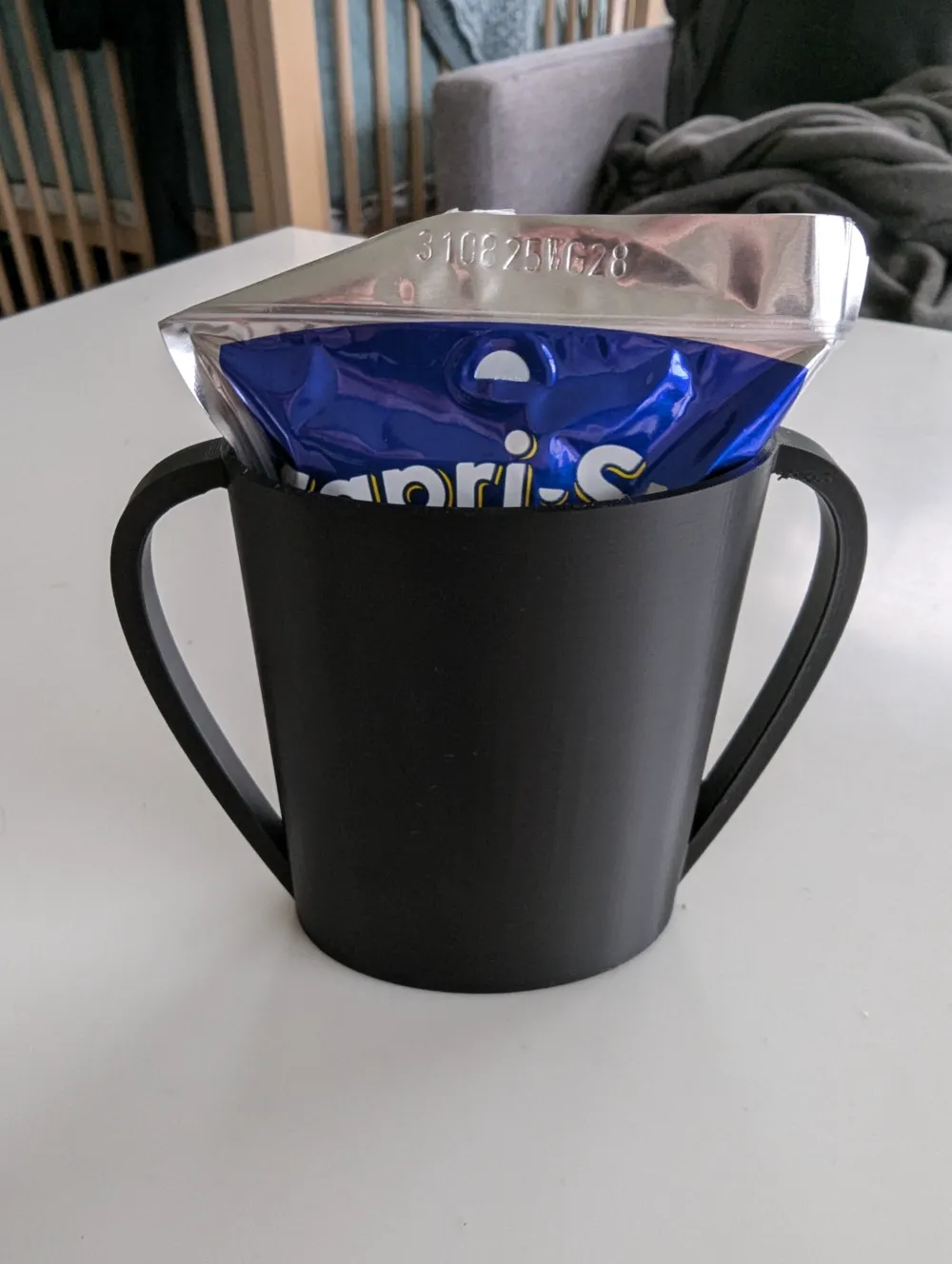 Caprisun and Squeeze bag holder - Free 3D Print Model - MakerWorld