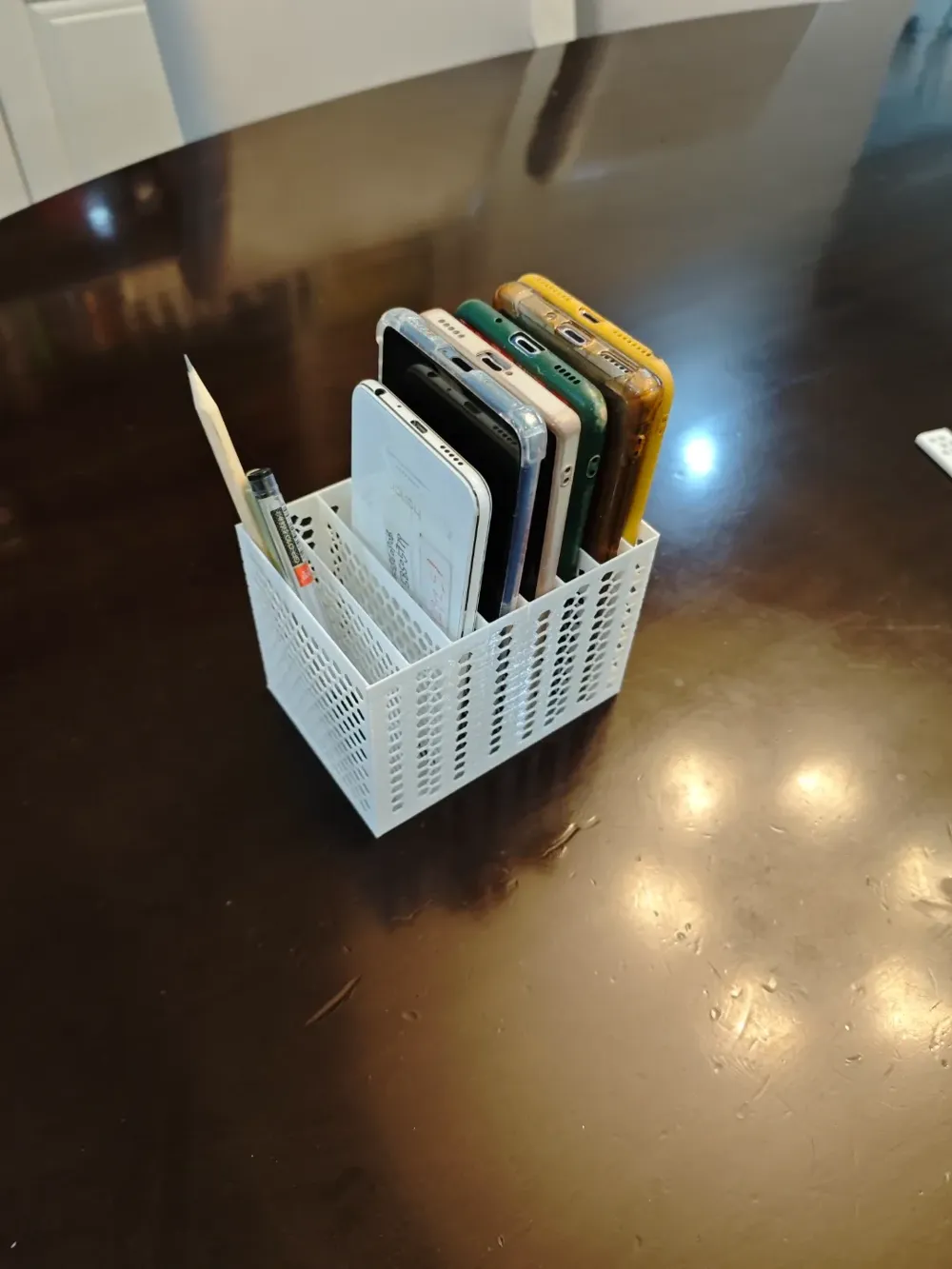 Cell Phone Organizer Honeycomb Design Space-Saving Stand for Vertical ...