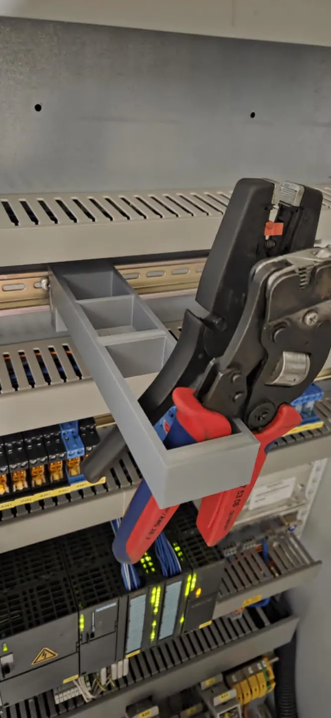 DIN Rail Tool Holder by anamollo - MakerWorld