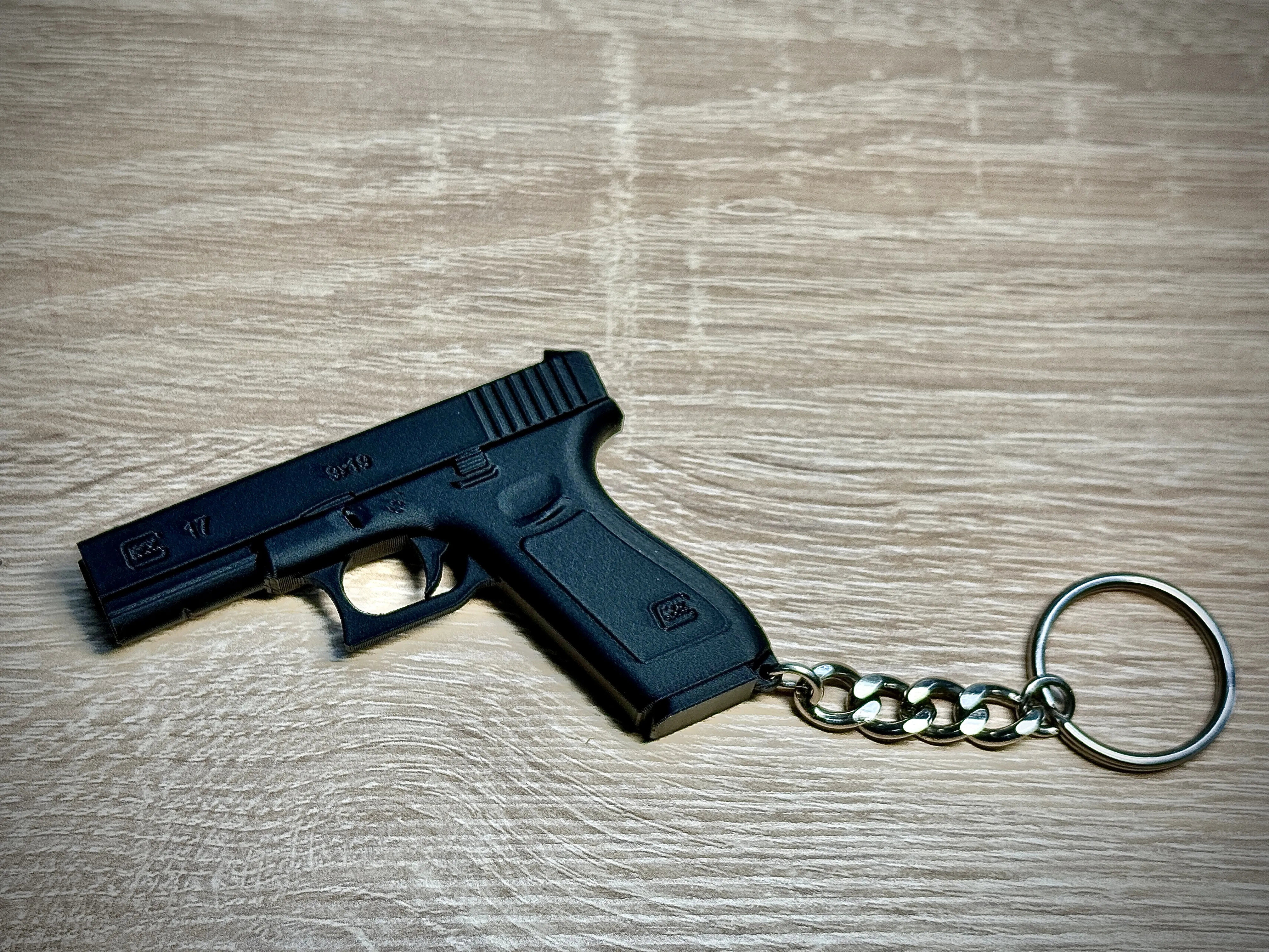 Glock 17 Whistle Keychain by LemonArts MakerWorld: Download Free 3D Models