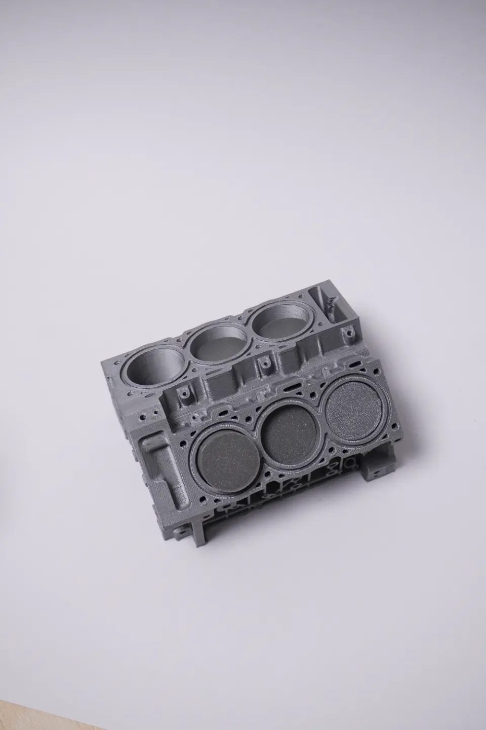 FUNKTIONSFÄHIGER V6-MOTOR Remixt von PolyForge - MakerWorld