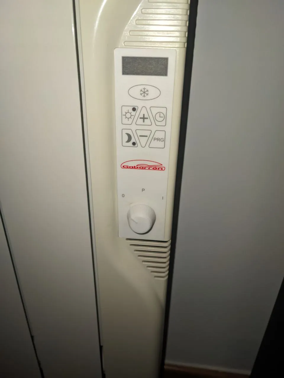 Elnur Gabarron Radiator Handle by RocaFuentes - MakerWorld