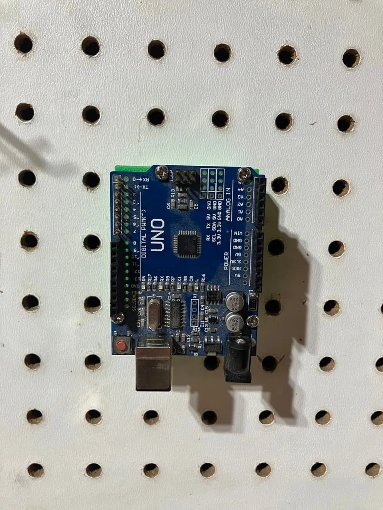 Pegboard Mount Arduino Holder Remixed By 8shooter Makerworld 