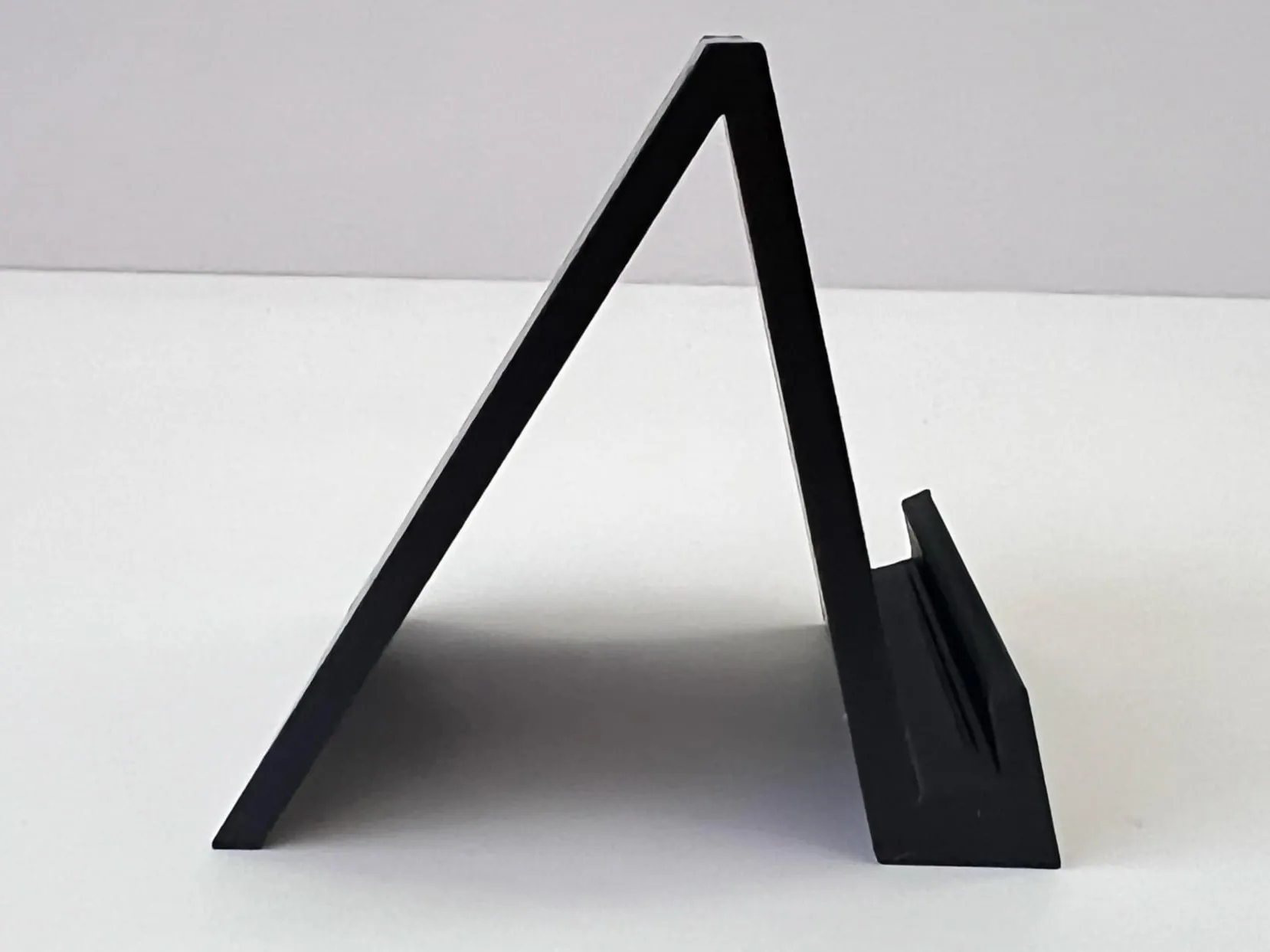 Hueforge Desktop Display Stand by 3djd MakerWorld: Download Free 3D Models