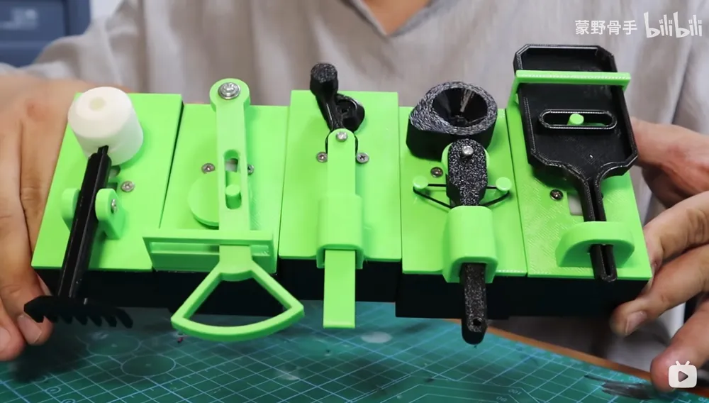 Five types of circular motion to reciprocating motion mechanisms by ...