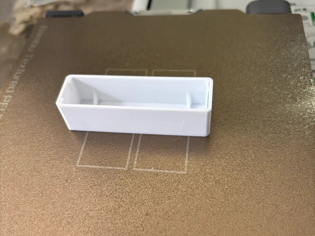 Ultra-thin minimalist 18650 battery case with spring contact by ...