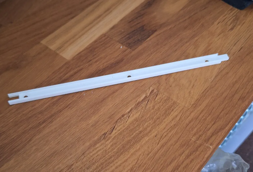 Strip to hold 8mm led strip (screw optional) by Rui 's World - MakerWorld