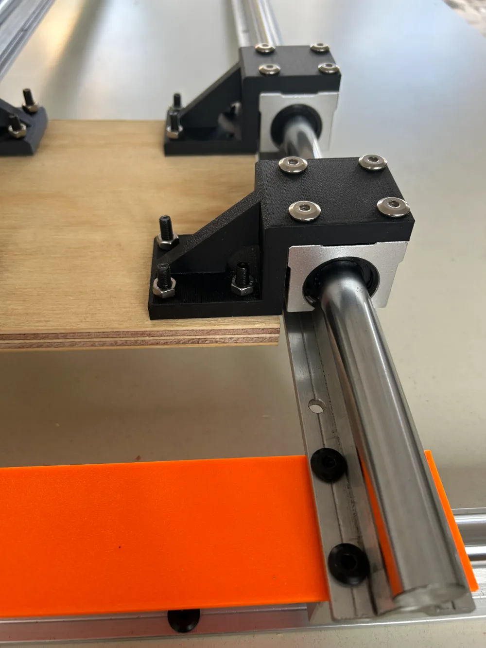 DIY Router Sled with SBR20 Profiles by SebaHo - MakerWorld