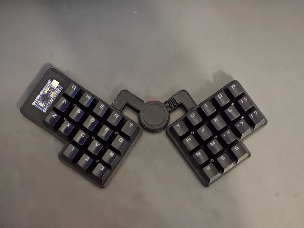 Ortholinear Split Keyboard - 36 keys by Yigit Emecen - MakerWorld