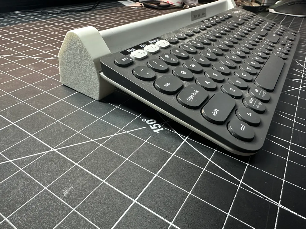 Logitech K780 Keyboard Riser by DOINOU MakerWorld: Download Free 3D Models