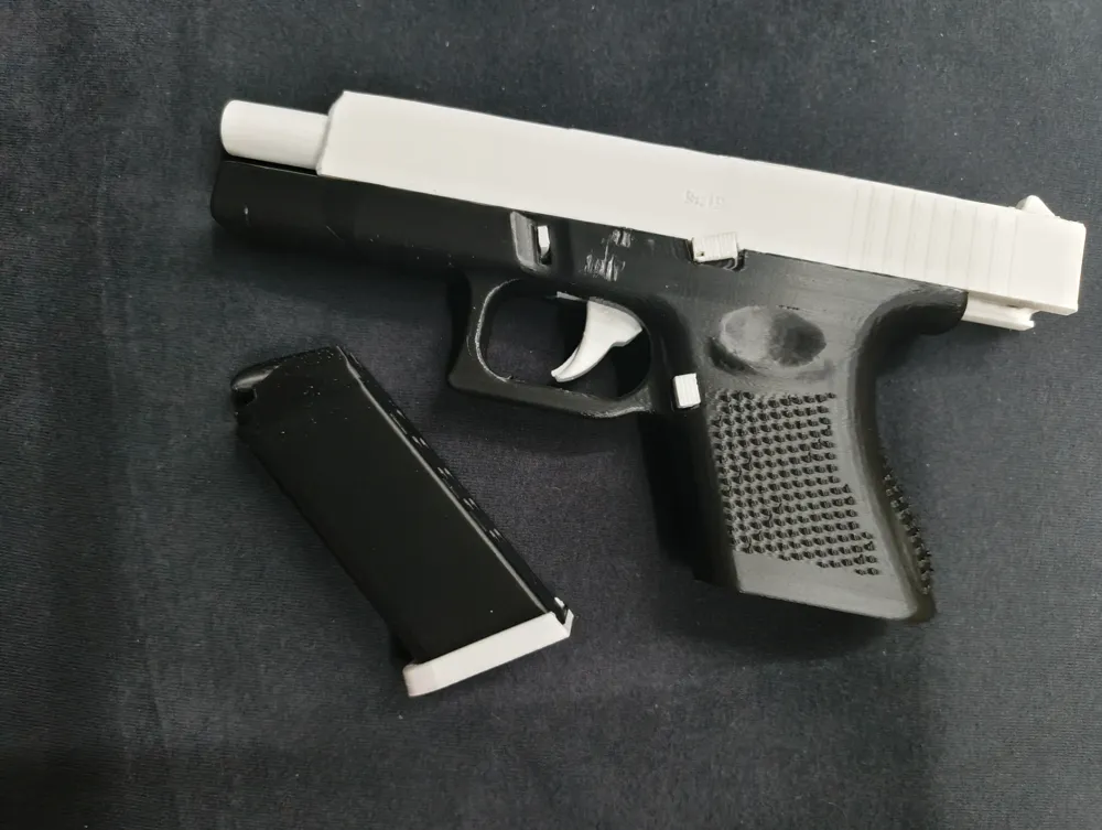 Glock with working trigger and slide by MichalMakerWorld: Download Free ...