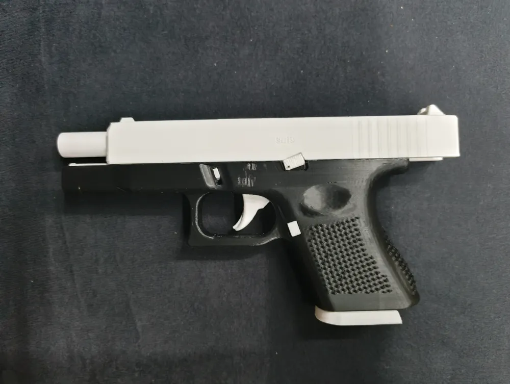 Glock with working trigger and slide by MichalMakerWorld: Download Free ...