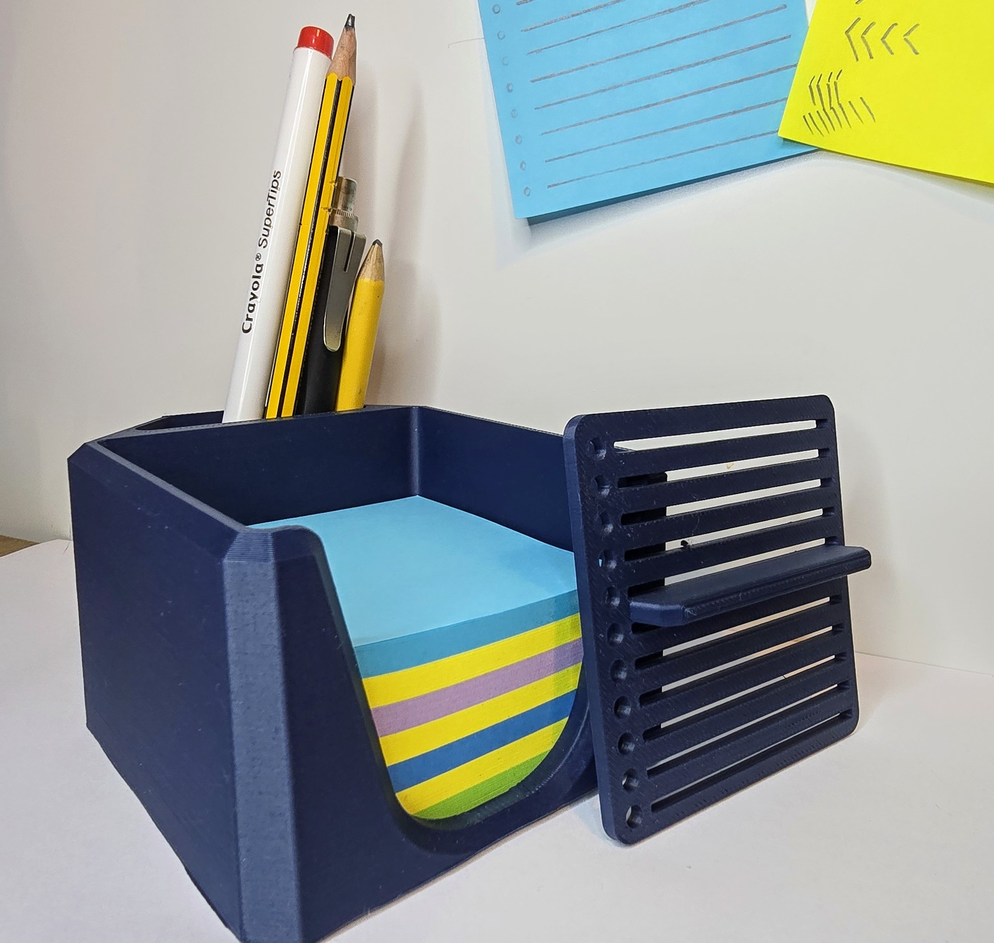 POST IT NOTE & PEN HOLDER by user_531694306 - MakerWorld