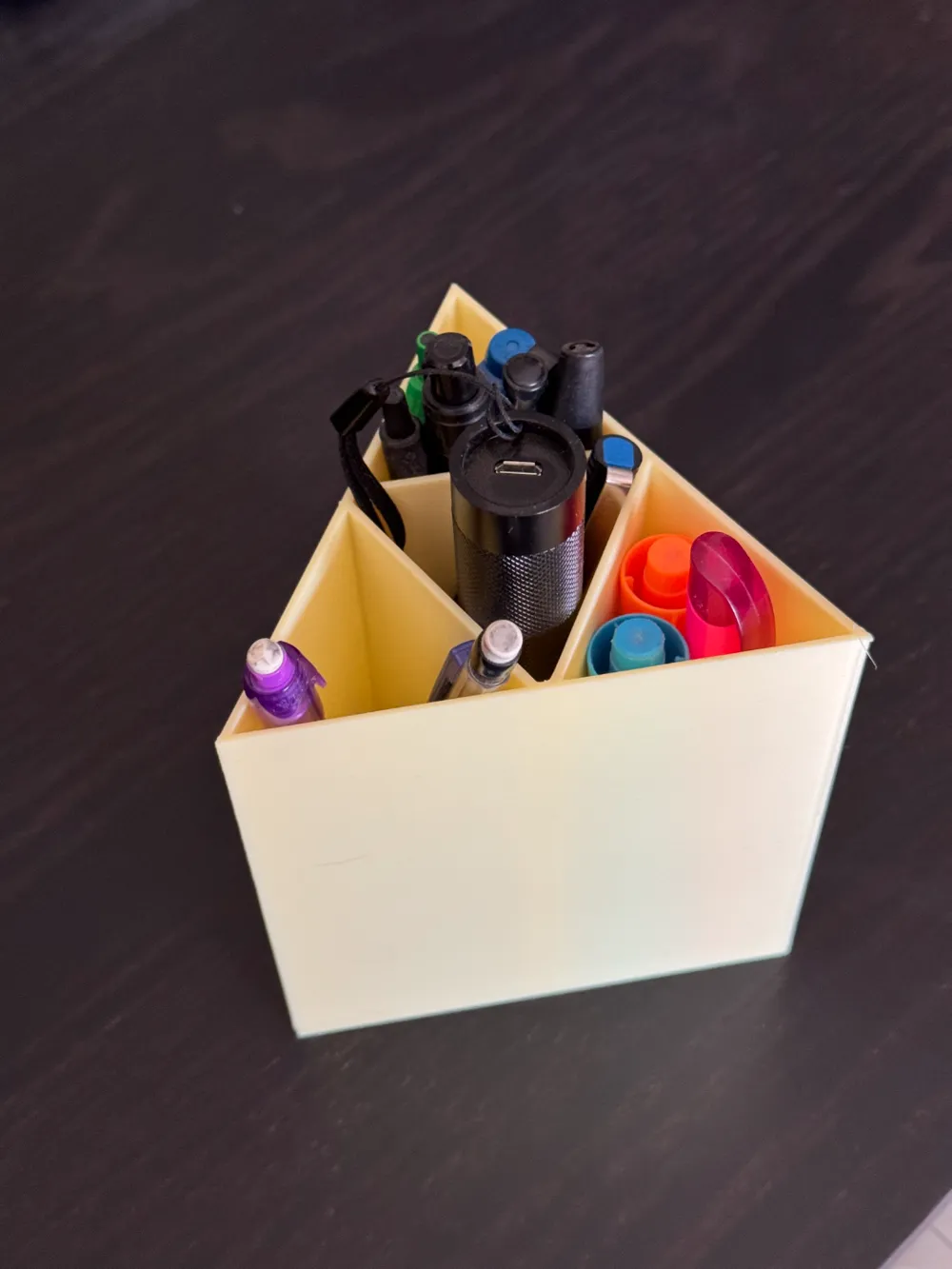 Triforce Desk Organizer by zq - MakerWorld