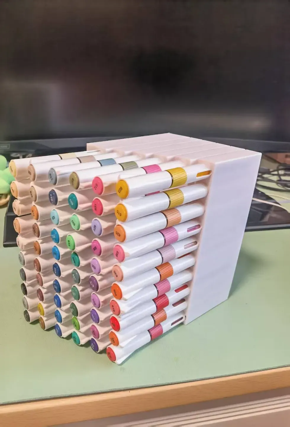 Dolee Acrylic Marker Pen Horizontal Holder (60 Colors) by 巩小仙 - MakerWorld