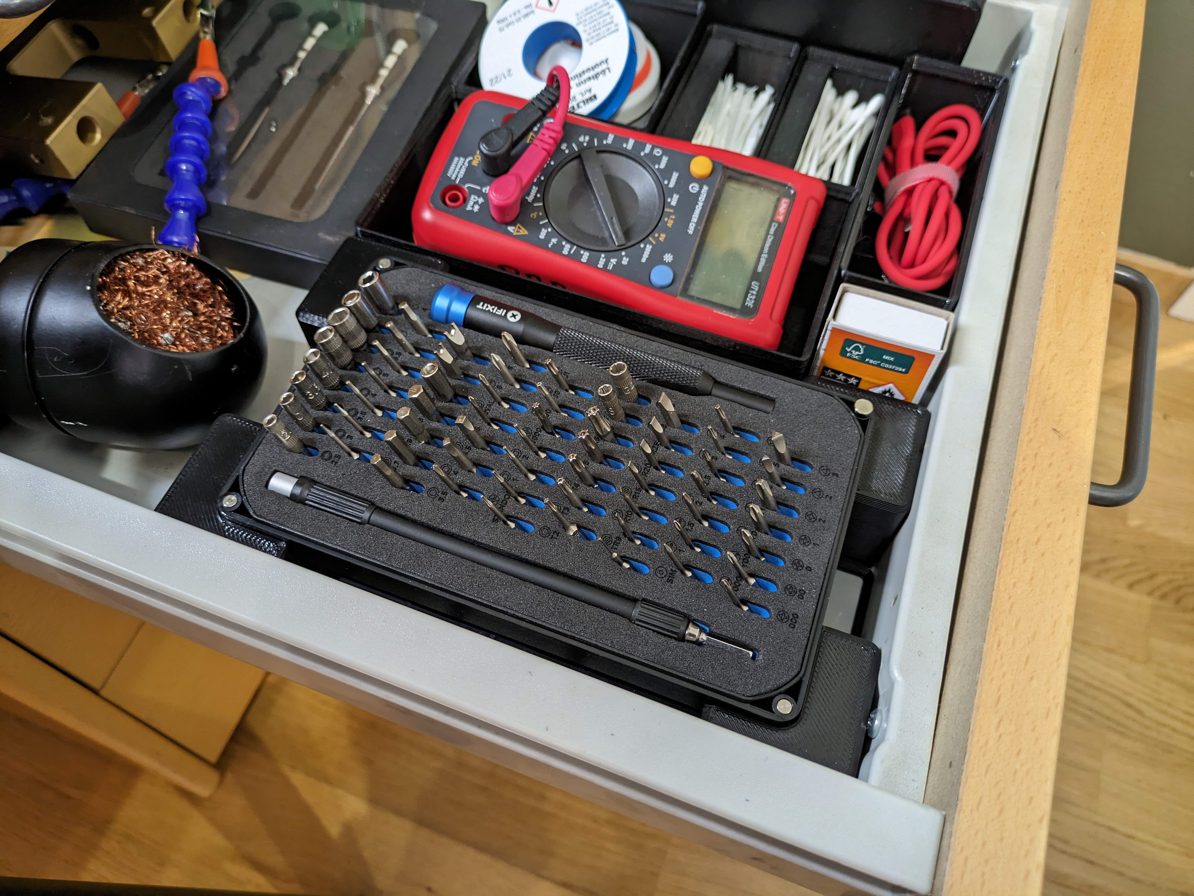 iFixit Mako Gridfinity Holder by FROSTYPRINT - MakerWorld