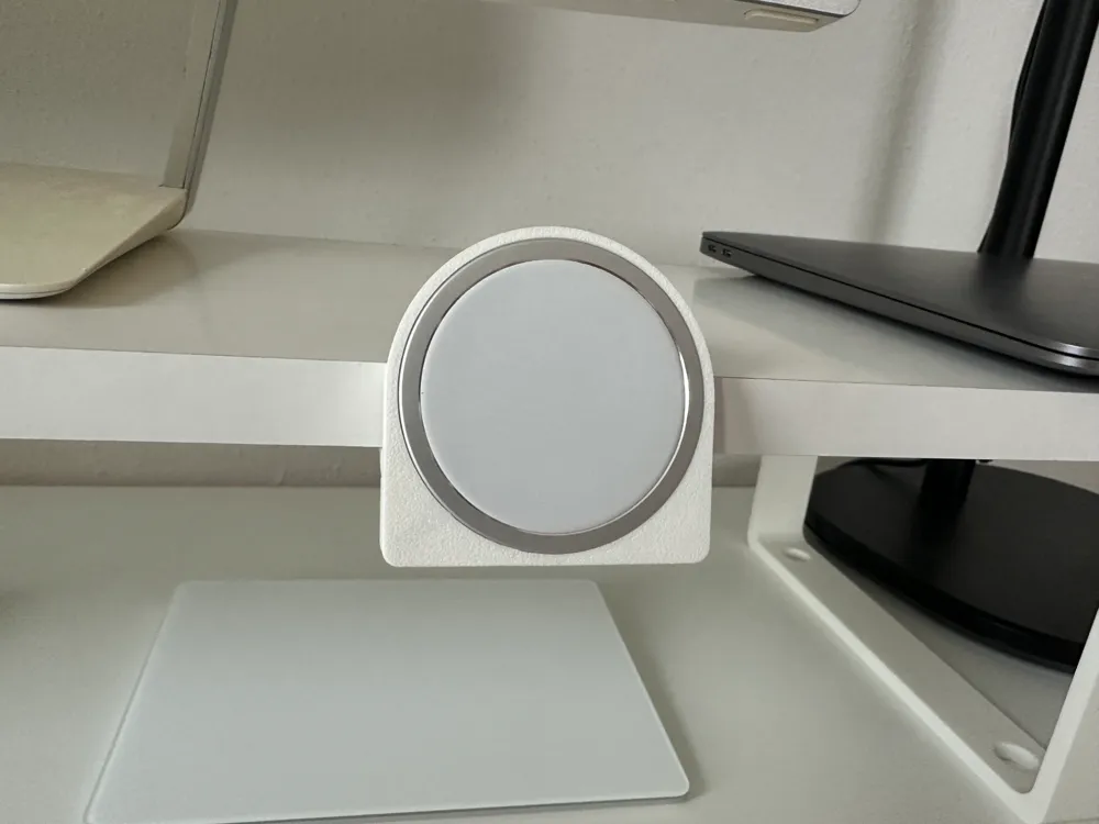 Magsafe Desk Mount by Julkingmuc - MakerWorld