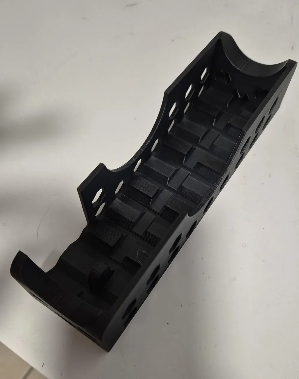 Traxxas Maxx wide Body Gens Ace battery holder by amaz3D - MakerWorld